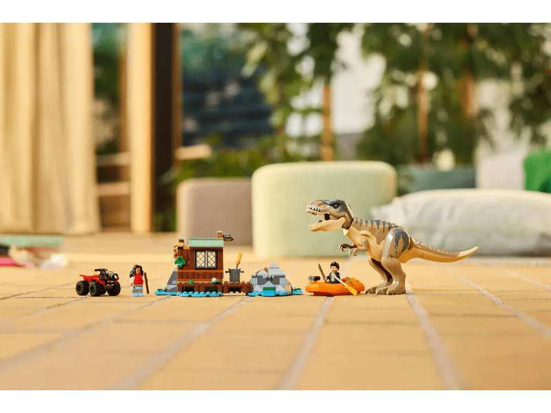 LEGO® Jurassic World™ Menekülés a folyónál a T-Rex elől (76975)